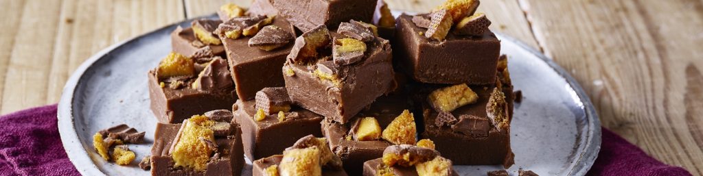 10 Minute Fudge Recipe | Tate and Lyle Sugars