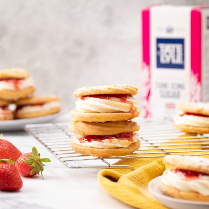 Viennese Whirls Recipe | Tate and Lyle Sugars